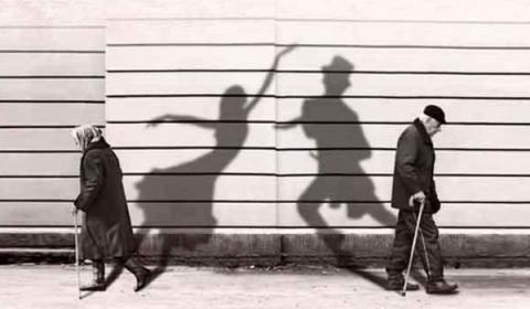 행복한 추억만 떠올리는 심리는? : 네이버 블로그